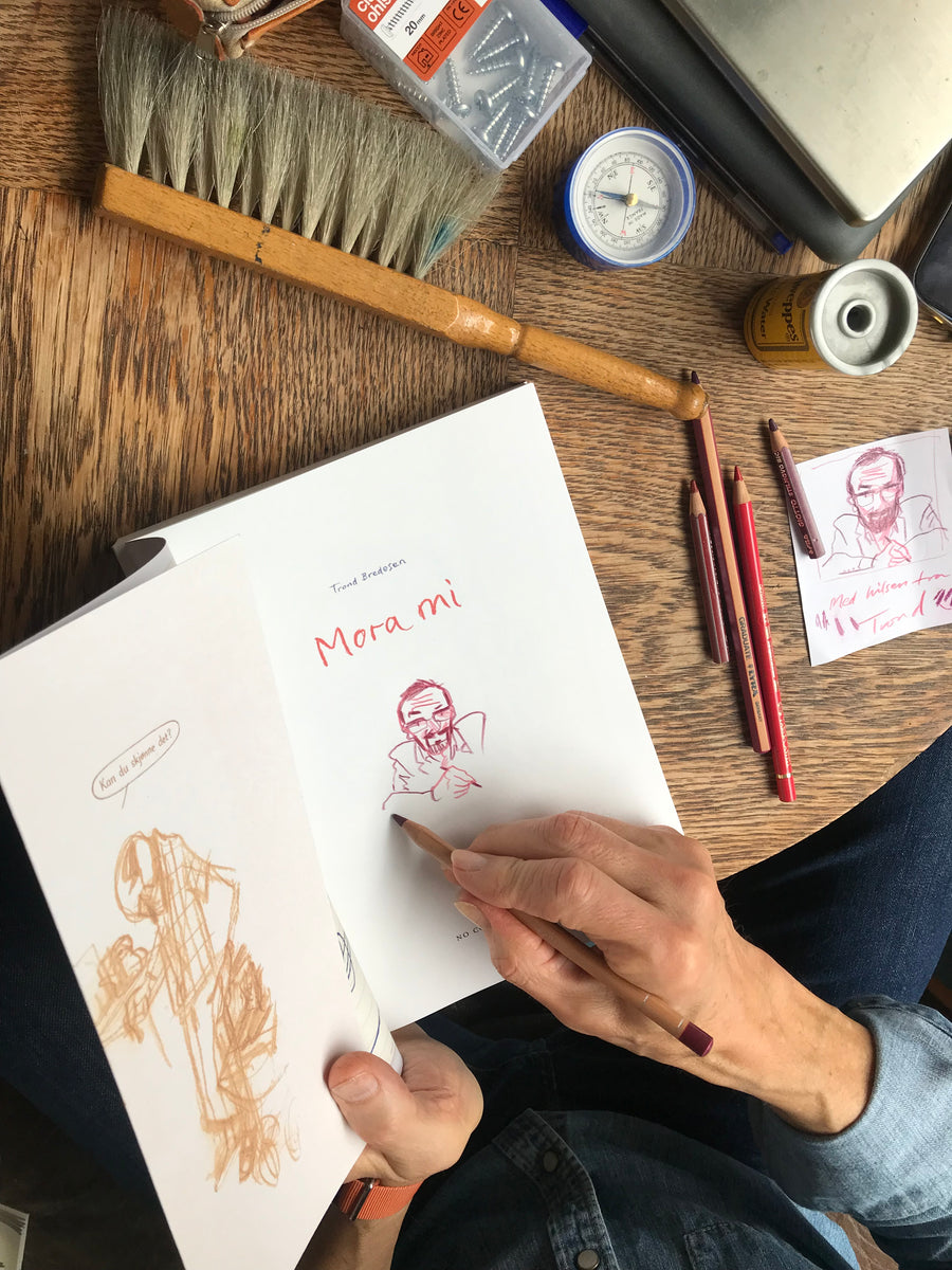 Trond Bredesen: "Mora mi" Boka er signert med tegning på tittelsiden ...